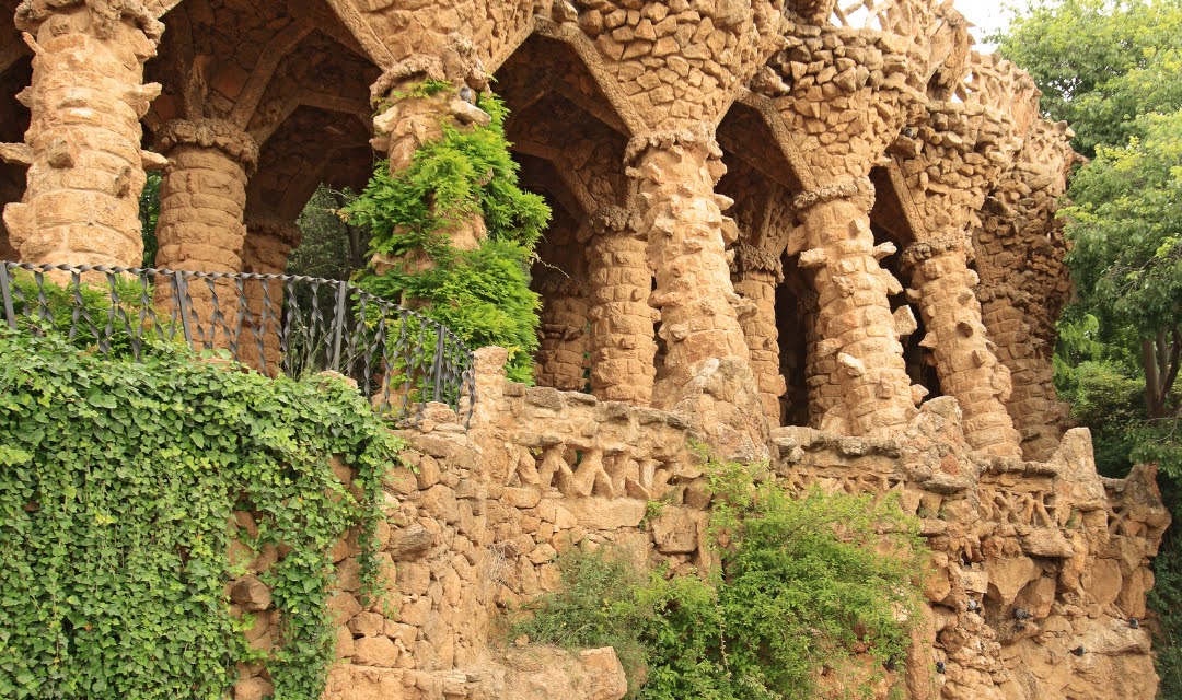 Sagrada Familia & Park Güell skip-the-line access | Tours for Today